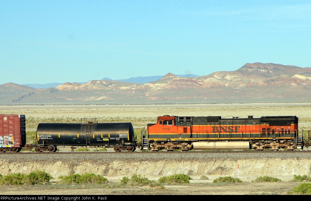BNSF 1119